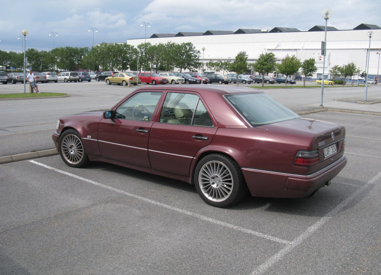 Mercedes-Benz 400 technical specifications and fuel economy